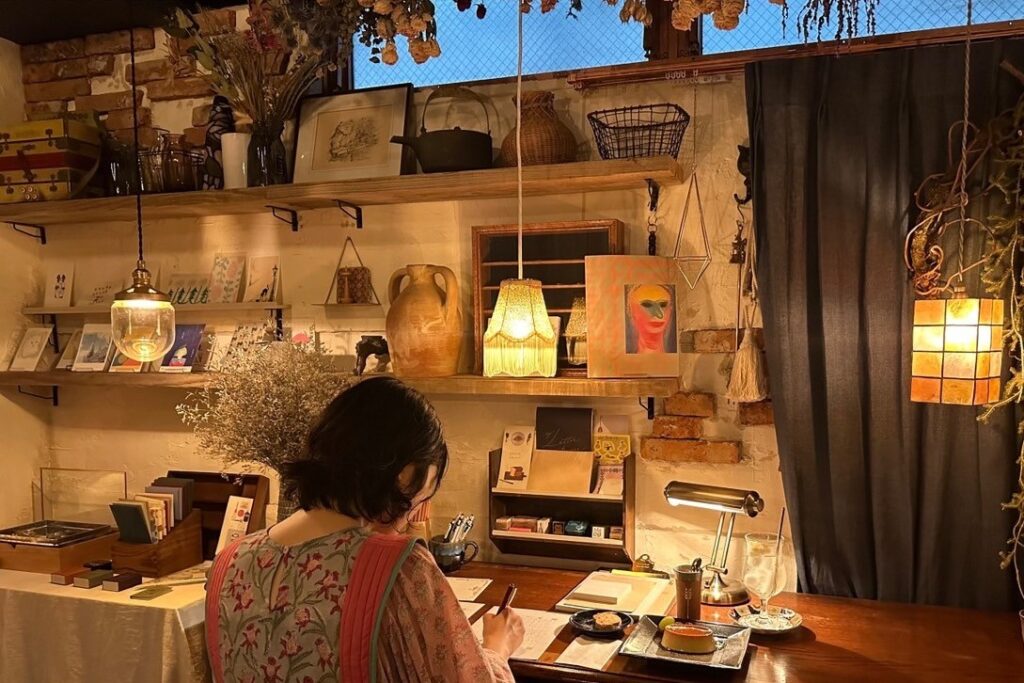 【図書喫茶室】コースのご紹介とご予約について | TOE LIBRARY